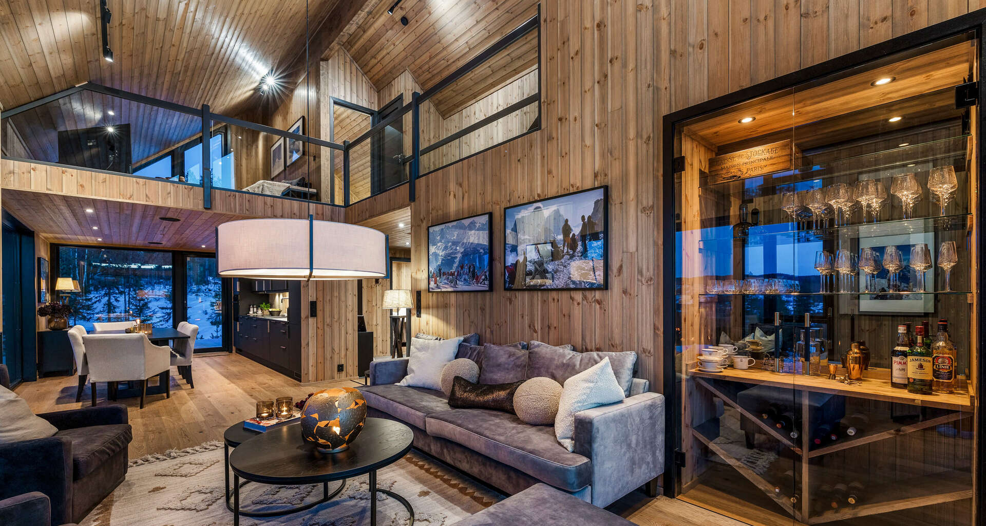 Moderne hytte på fjellet. Ferdigstilt og klar for overtagelse!